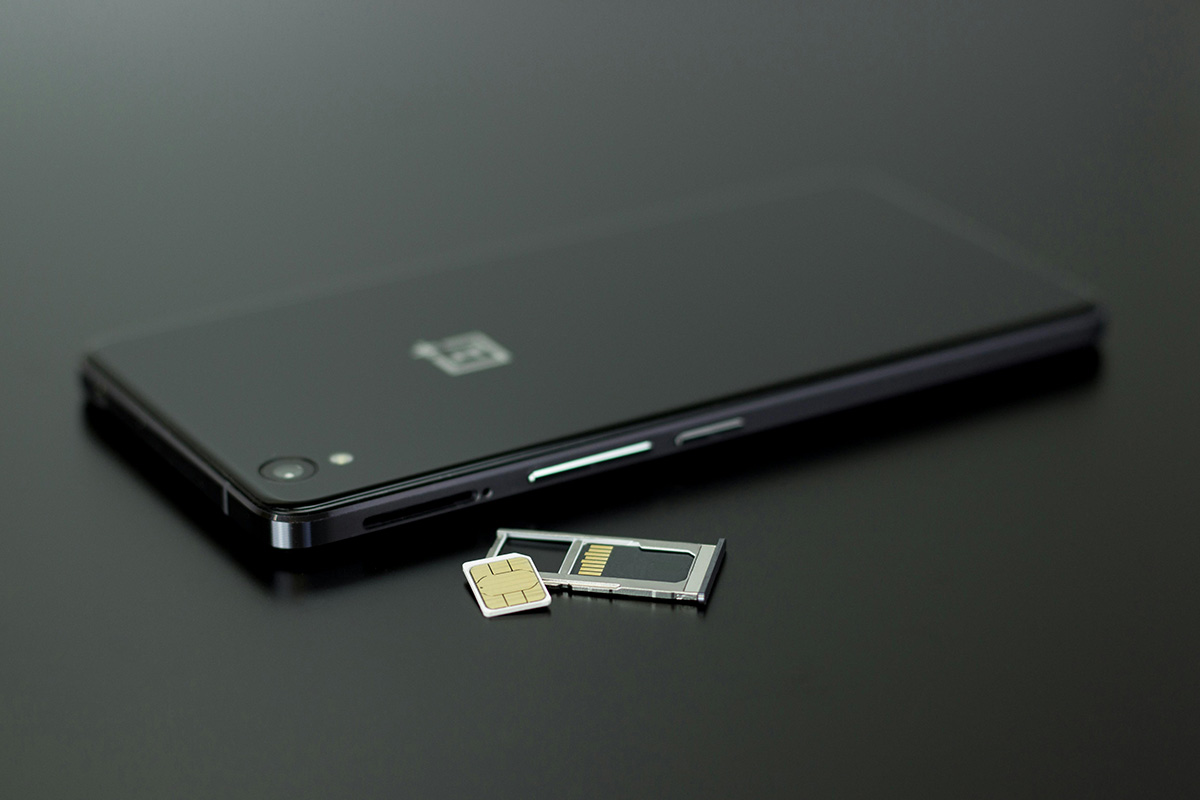 SIM Swap: Nu te lăsa prins în capcană! - Security Patch